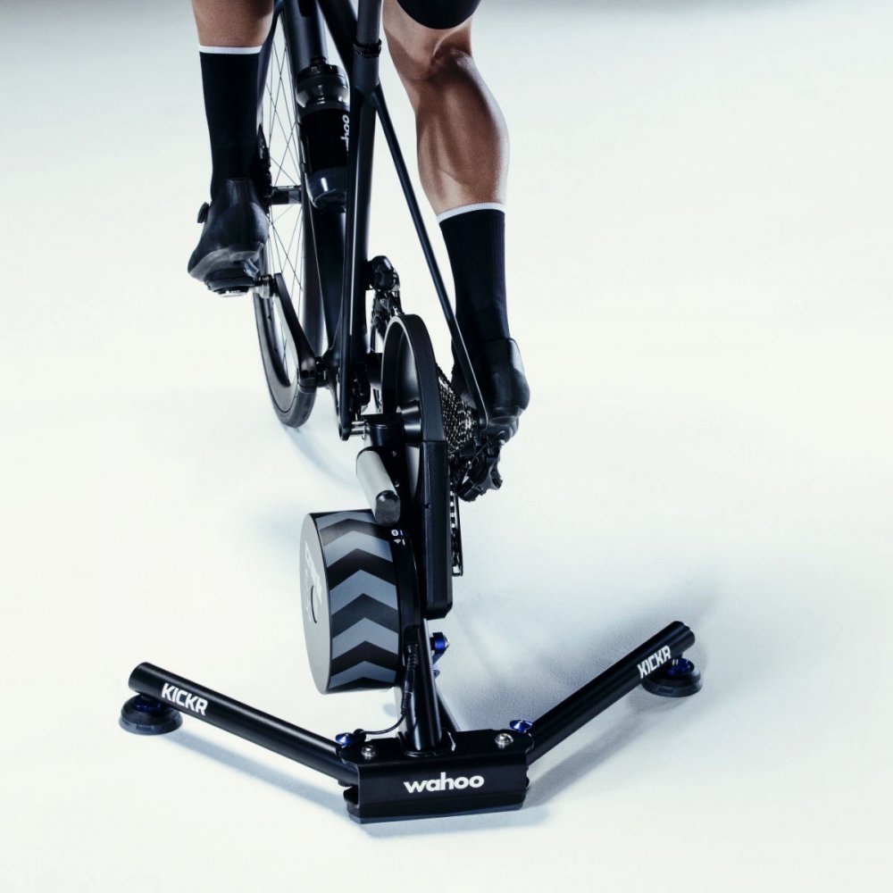 Wahoo KICKR V6 (Gen 6th) Smart Trainer เครื่องฝึกการเทรนปั่นจักรยานระดับนักกีฬา